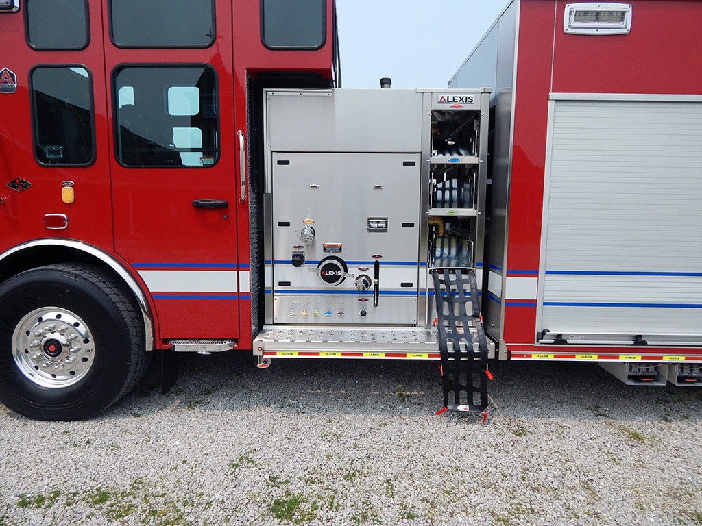 ENCLOSED TOP MOUNT PUMPER/TANKER #2345 | Alexis Fire Equipment Company