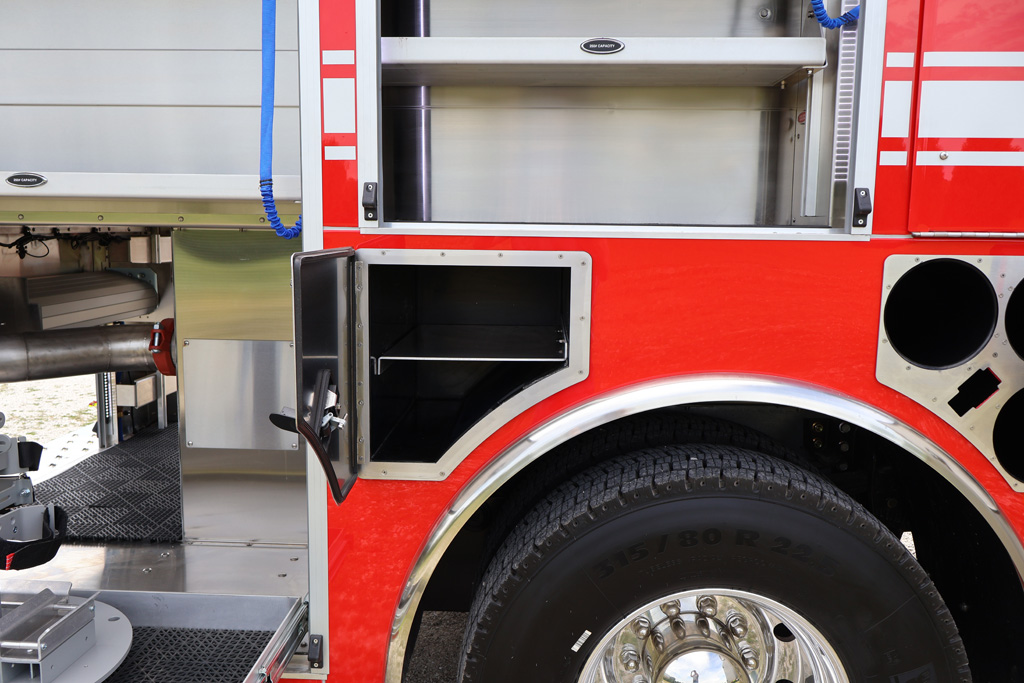 TOP MOUNT 1500GPM PUMPER #2582 | Alexis Fire Equipment Company