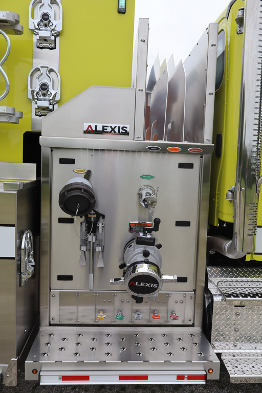 2000 GALLON TANKER #2564 | Alexis Fire Equipment Company