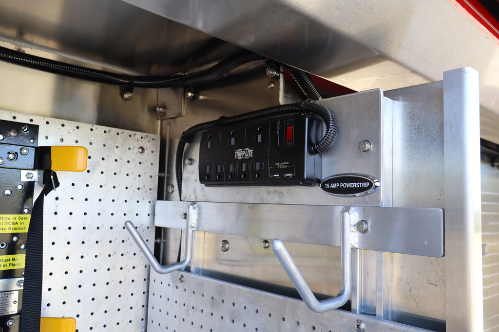 TOP MOUNT EQUALIZER PUMPER #2573 | Alexis Fire Equipment Company