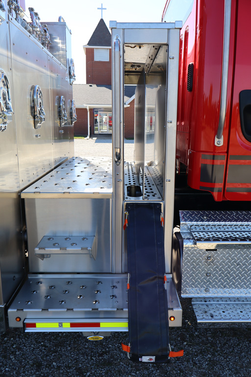 TOP MOUNT EQUALIZER PUMPER #2573 | Alexis Fire Equipment Company