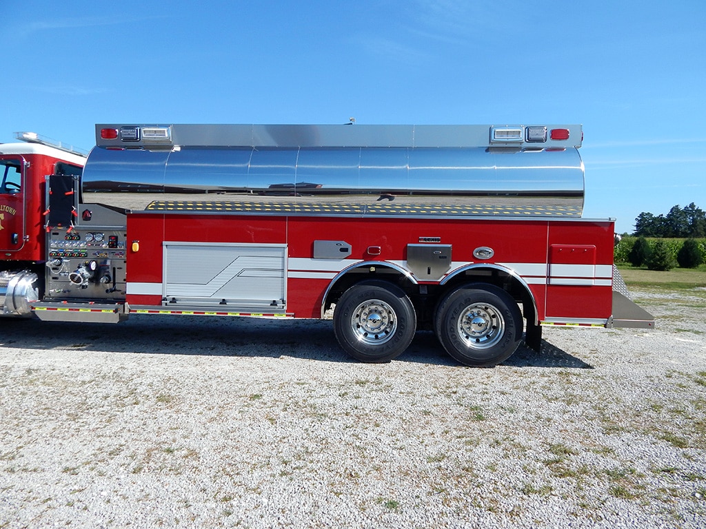 4000-GALLON ELLIPTICAL TANKER #2365 | Alexis Fire Equipment Company