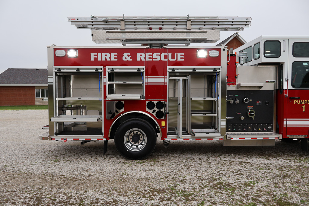 ENCLOSED TOP MOUNT PUMPER #2551 | Alexis Fire Equipment Company