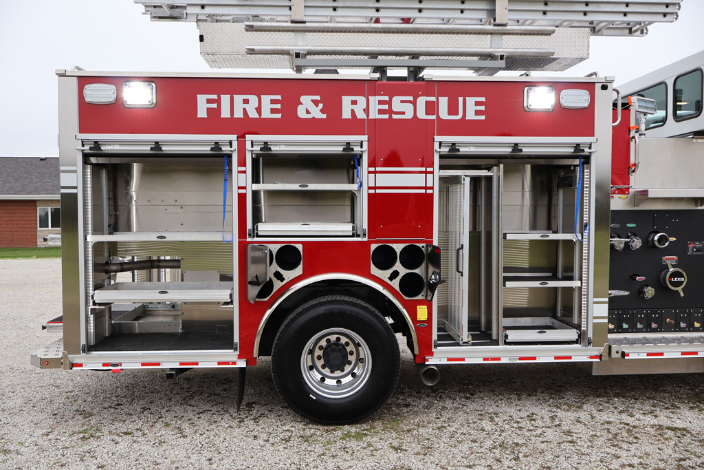 ENCLOSED TOP MOUNT PUMPER #2551 | Alexis Fire Equipment Company