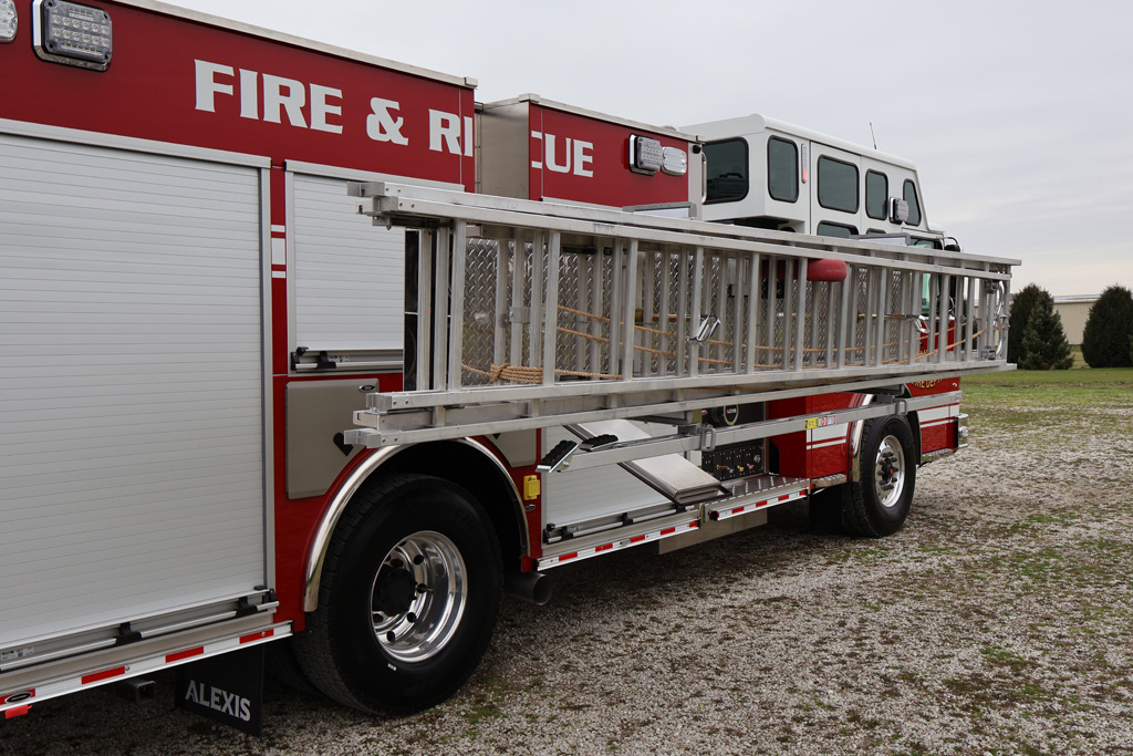 ENCLOSED TOP MOUNT PUMPER #2551 | Alexis Fire Equipment Company