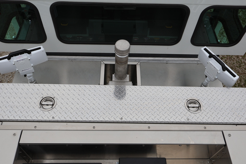 ENCLOSED TOP MOUNT PUMPER #2551 | Alexis Fire Equipment Company