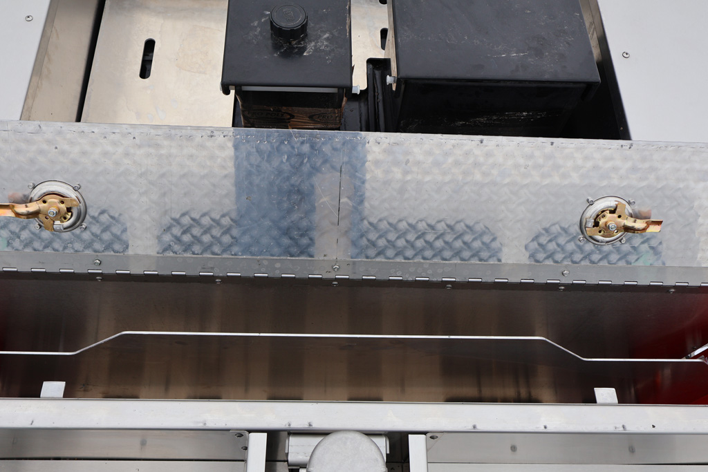 ENCLOSED TOP MOUNT PUMPER #2551 | Alexis Fire Equipment Company