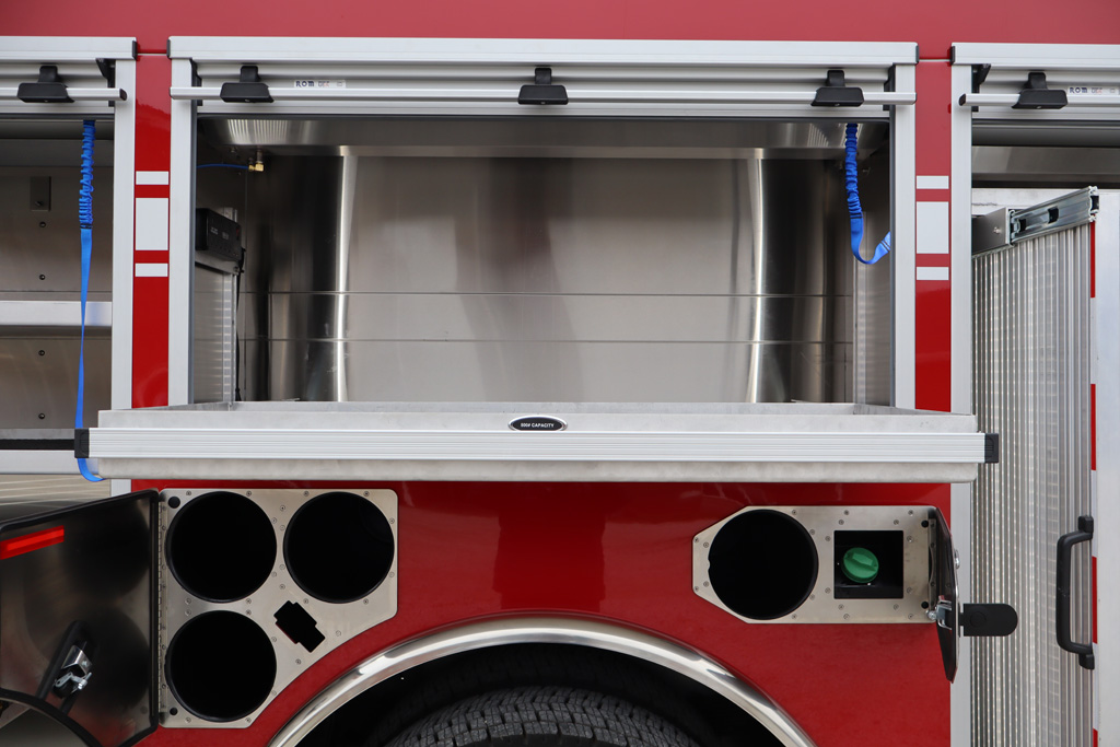 ENCLOSED TOP MOUNT PUMPER #2551 | Alexis Fire Equipment Company