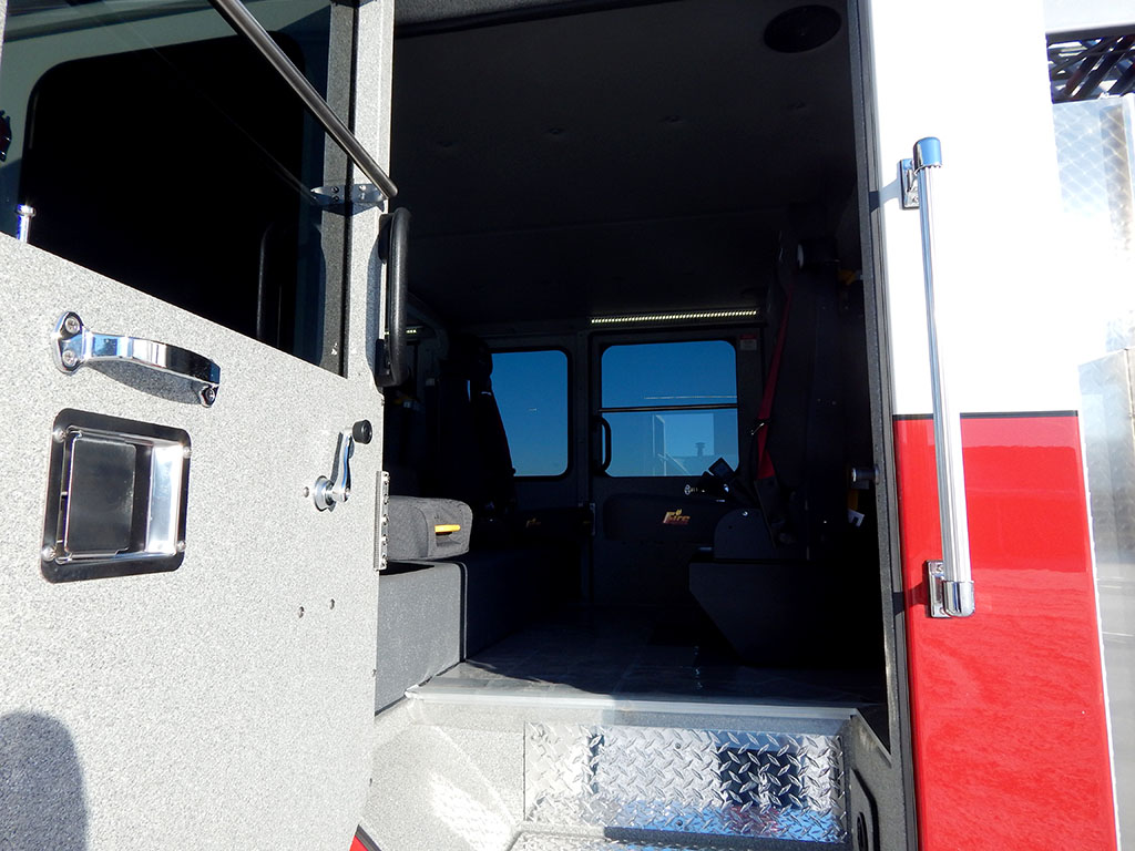 HME 80-FOOT THREE SECTION REAR MOUNT AERIAL LADDER #H1006 | Alexis Fire ...