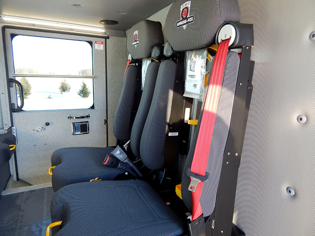 HME 80-FOOT THREE SECTION REAR MOUNT AERIAL LADDER #H1006 | Alexis Fire ...