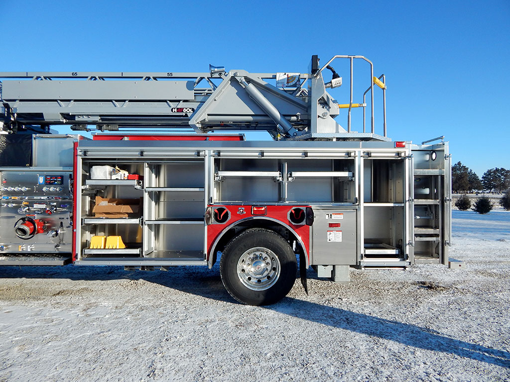 HME 80-FOOT THREE SECTION REAR MOUNT AERIAL LADDER #H1006 | Alexis Fire ...