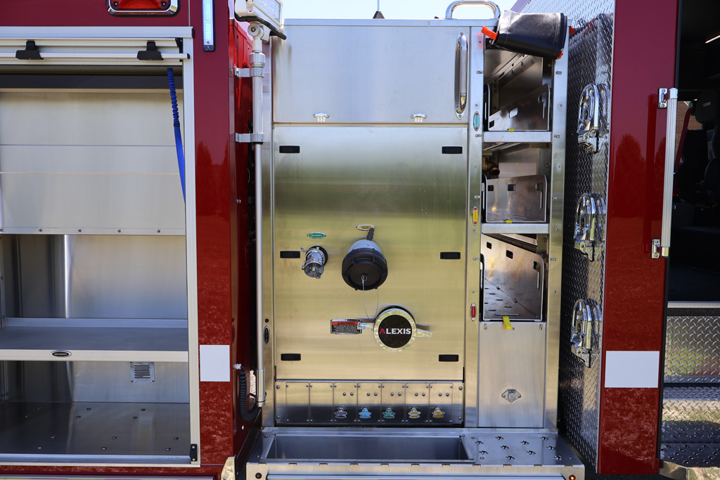 SIDE CONTROL 1500GPM PUMPER #2596 | Alexis Fire Equipment Company