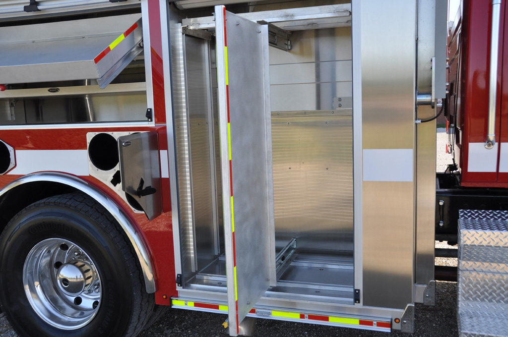 REAR MOUNT 1500GPM PUMPER #2527 | Alexis Fire Equipment Company