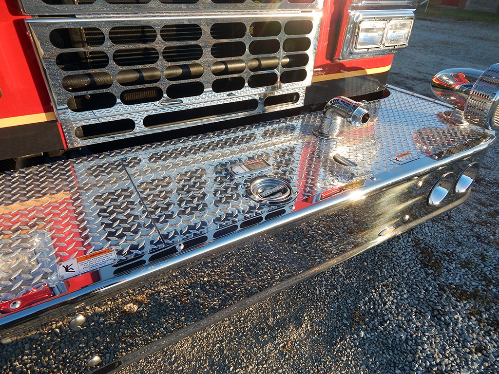 78-FOOT THREE SECTION REAR MOUNT AERIAL LADDER #2347 | Alexis Fire ...