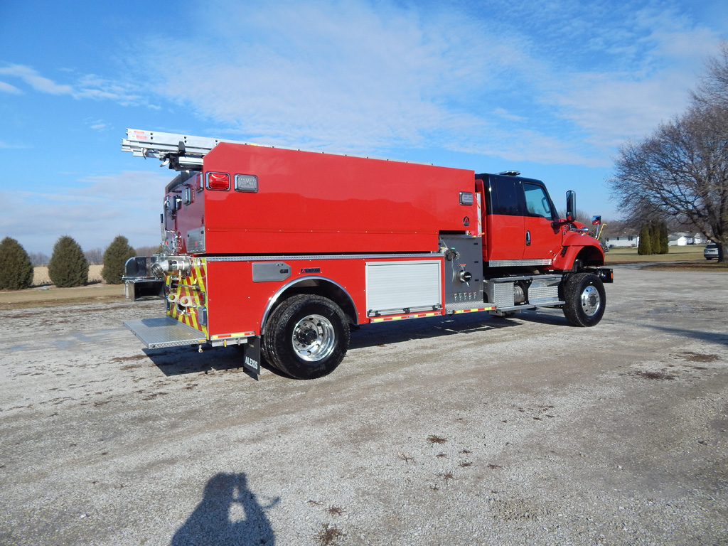 2000-GALLON BADGER TANKER #2517 | Alexis Fire Equipment Company
