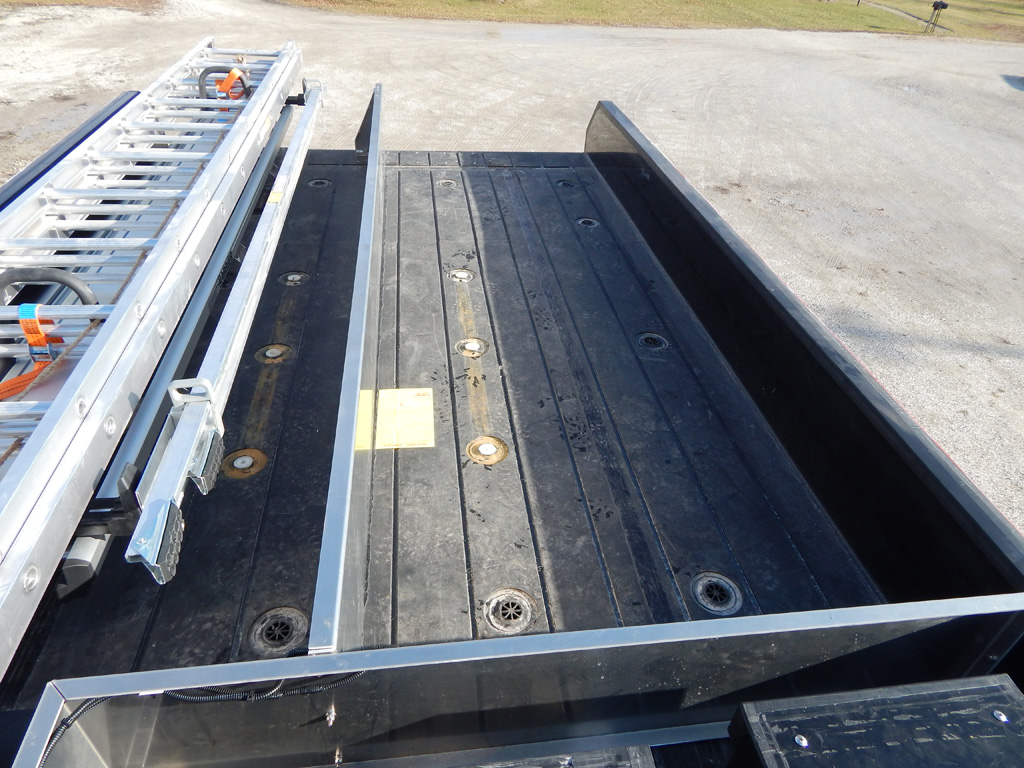 2000-GALLON BADGER TANKER #2517 | Alexis Fire Equipment Company