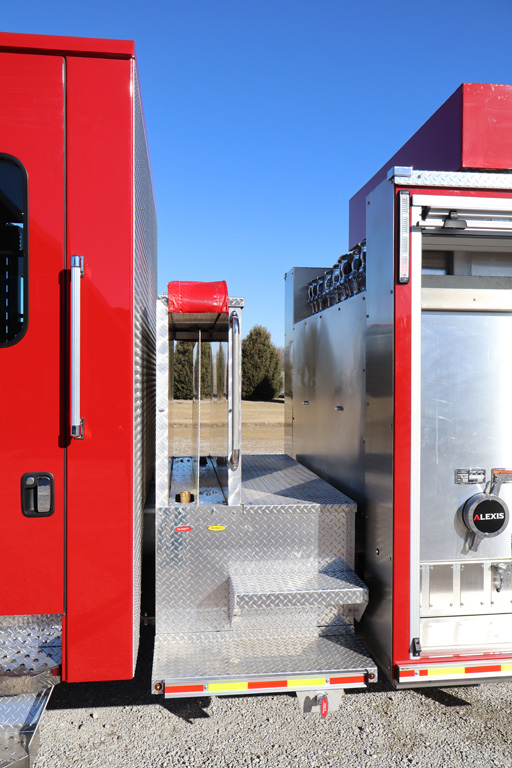 TOP MOUNT EQUALIZER PUMPER #2565 | Alexis Fire Equipment Company