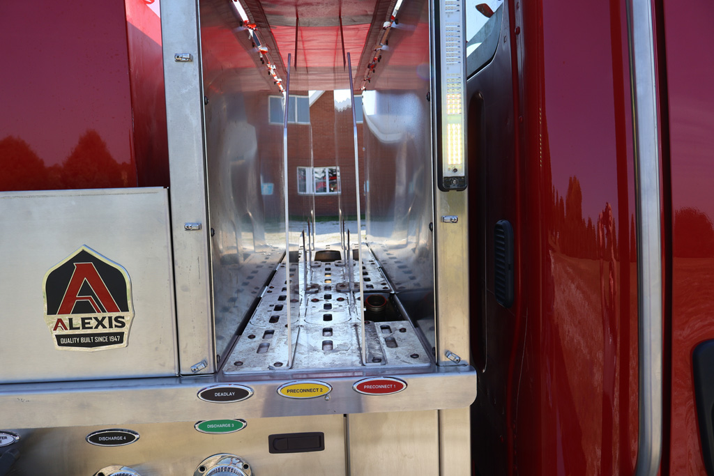 3000 GALLON TANKER #2572 | Alexis Fire Equipment Company