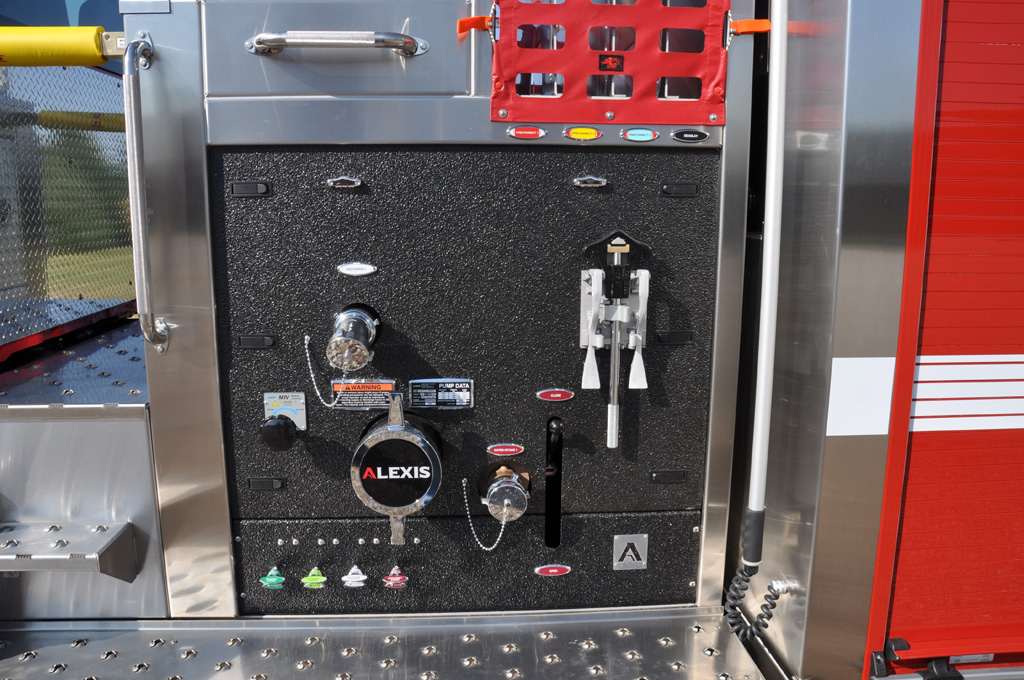 1250 GPM TOP MOUNT PUMPER #2522 | Alexis Fire Equipment Company