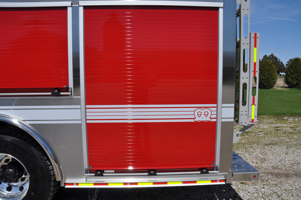 TOP CONTROL 1500 GPM EQUALIZER PUMPER #2531 | Alexis Fire Equipment Company
