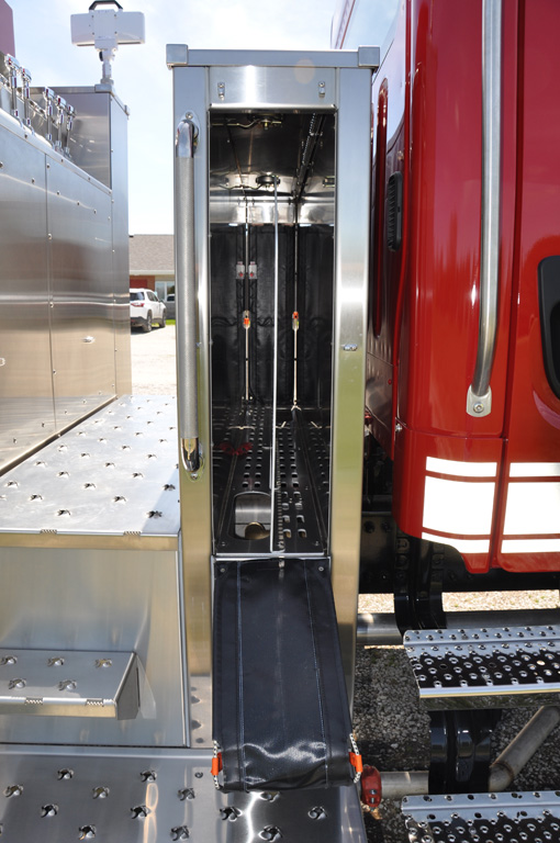 TOP CONTROL 1500 GPM EQUALIZER PUMPER #2531 | Alexis Fire Equipment Company