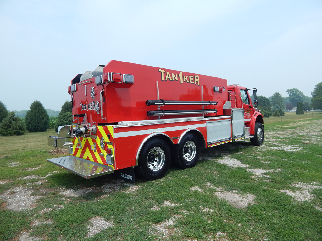 3000-GALLON TANKER #2512 | Alexis Fire Equipment Company