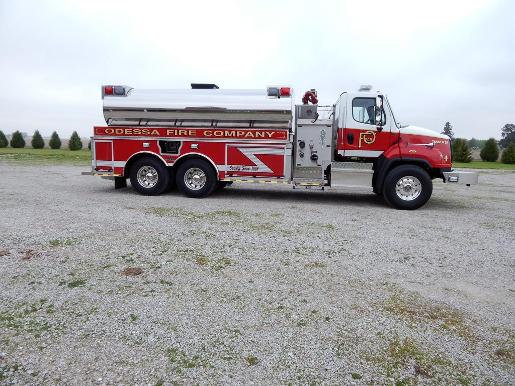 3000 GALLON ELLIPTICAL TANKER #2432 | Alexis Fire Equipment Company
