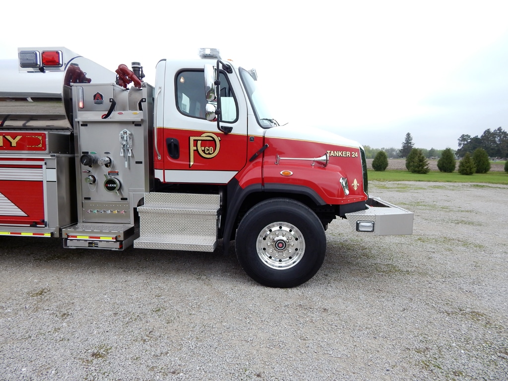 3000 GALLON ELLIPTICAL TANKER #2432 | Alexis Fire Equipment Company
