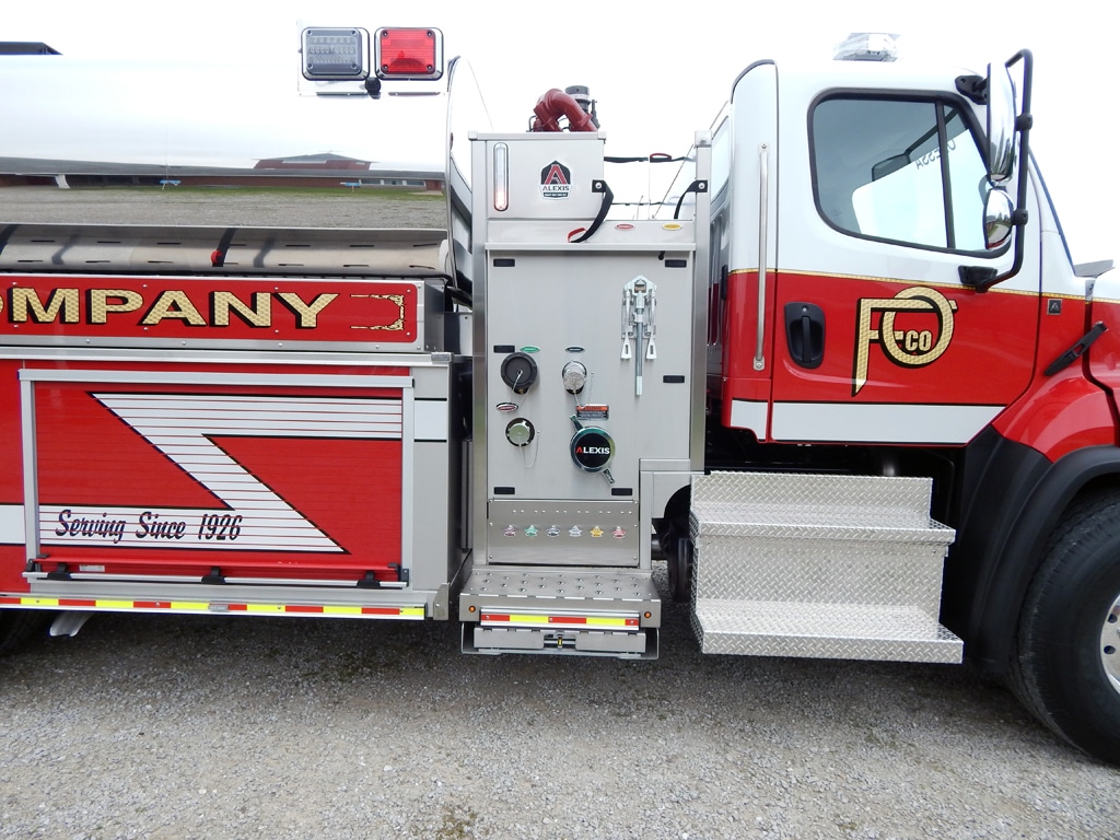 3000 GALLON ELLIPTICAL TANKER #2432 | Alexis Fire Equipment Company