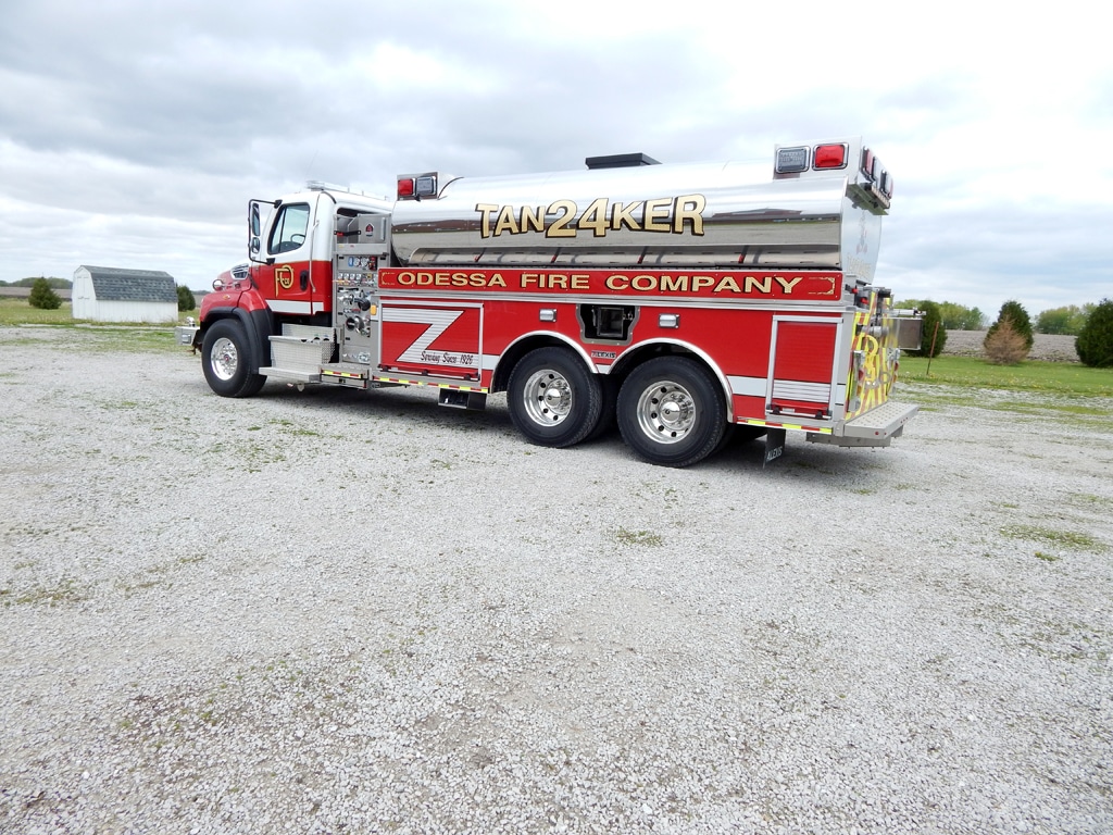 3000 GALLON ELLIPTICAL TANKER #2432 | Alexis Fire Equipment Company