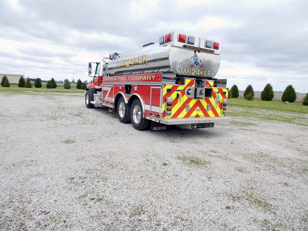 3000 GALLON ELLIPTICAL TANKER #2432 | Alexis Fire Equipment Company