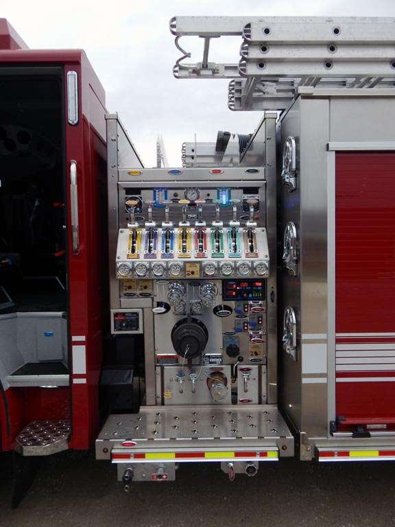1250-GALLON CUSTOM PUMPER #2515 | Alexis Fire Equipment Company