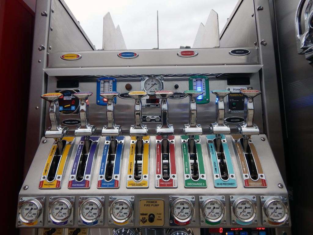 1250-GALLON CUSTOM PUMPER #2515 | Alexis Fire Equipment Company