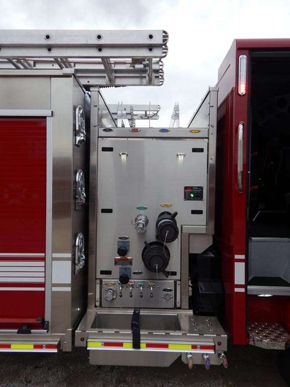 1250-GALLON CUSTOM PUMPER #2515 | Alexis Fire Equipment Company