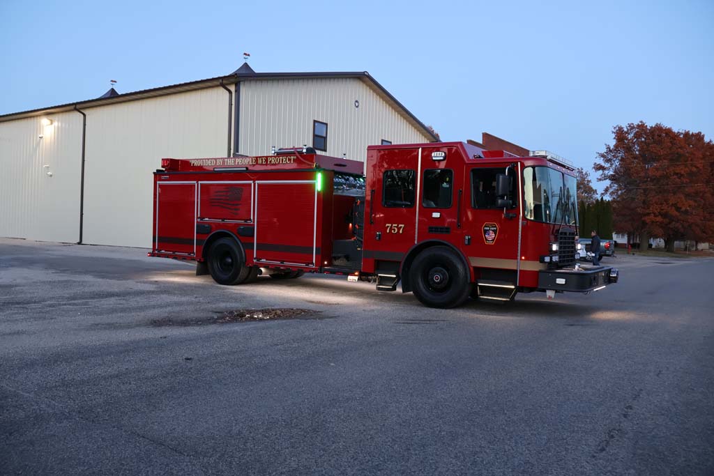 TOP MOUNT EQUALIZER PUMPER #2598 “BIG MAC” | Alexis Fire Equipment Company