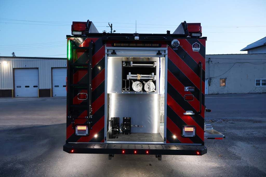 TOP MOUNT EQUALIZER PUMPER #2598 “BIG MAC” | Alexis Fire Equipment Company