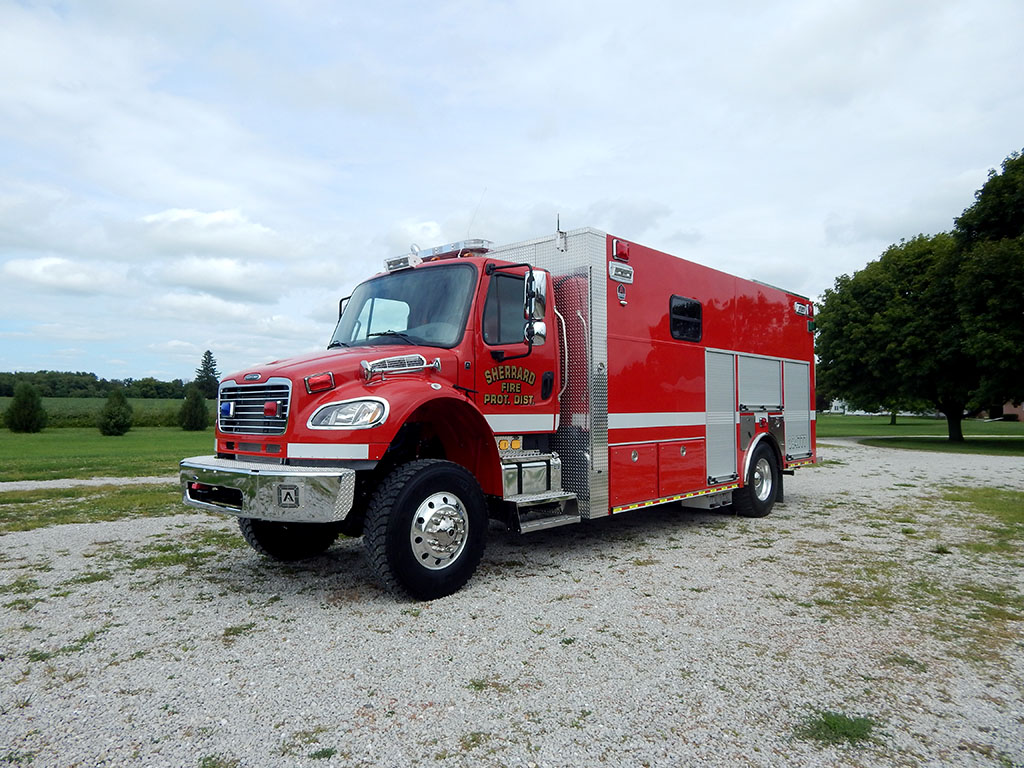 CUSTOM 20-FOOT WALK-IN RESCUE #S758 | Alexis Fire Equipment Company