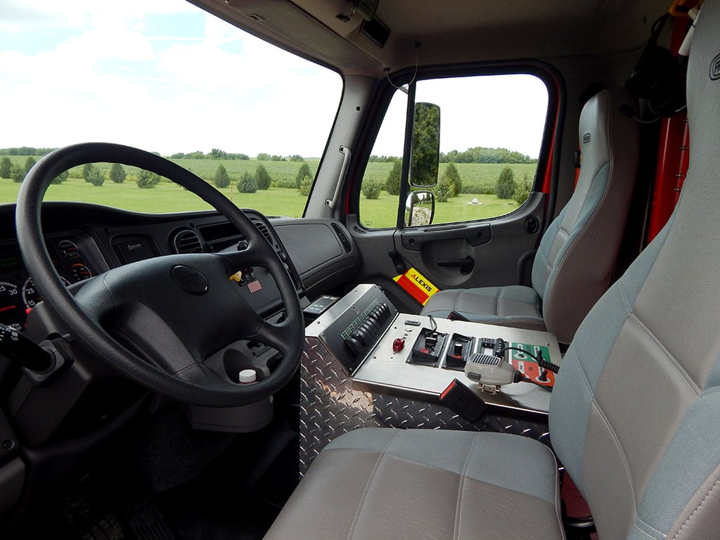 CUSTOM 20-FOOT WALK-IN RESCUE #S758 | Alexis Fire Equipment Company