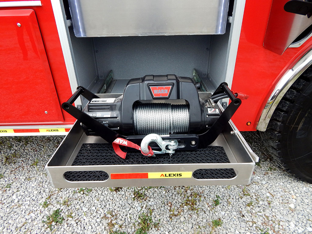 CUSTOM 20-FOOT WALK-IN RESCUE #S758 | Alexis Fire Equipment Company