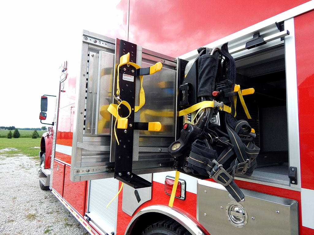 CUSTOM 20-FOOT WALK-IN RESCUE #S758 | Alexis Fire Equipment Company