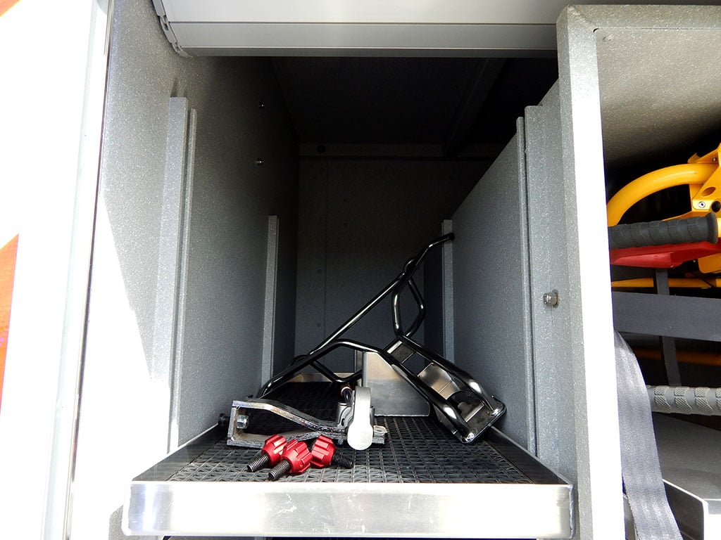 CUSTOM 20-FOOT WALK-IN RESCUE #S758 | Alexis Fire Equipment Company