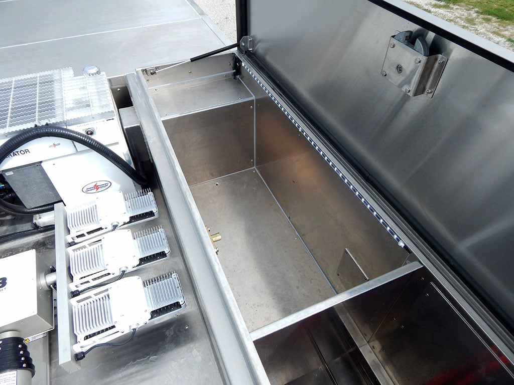 CUSTOM 20-FOOT WALK-IN RESCUE #S758 | Alexis Fire Equipment Company