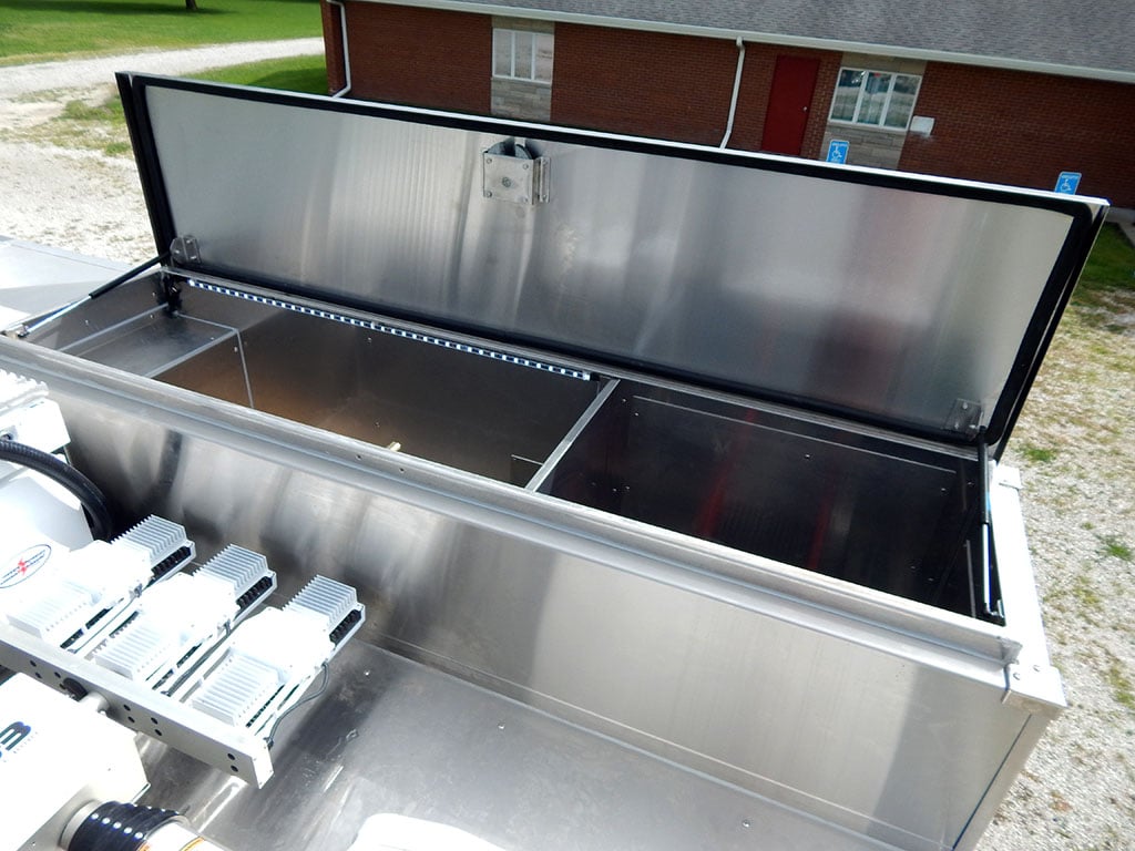 CUSTOM 20-FOOT WALK-IN RESCUE #S758 | Alexis Fire Equipment Company